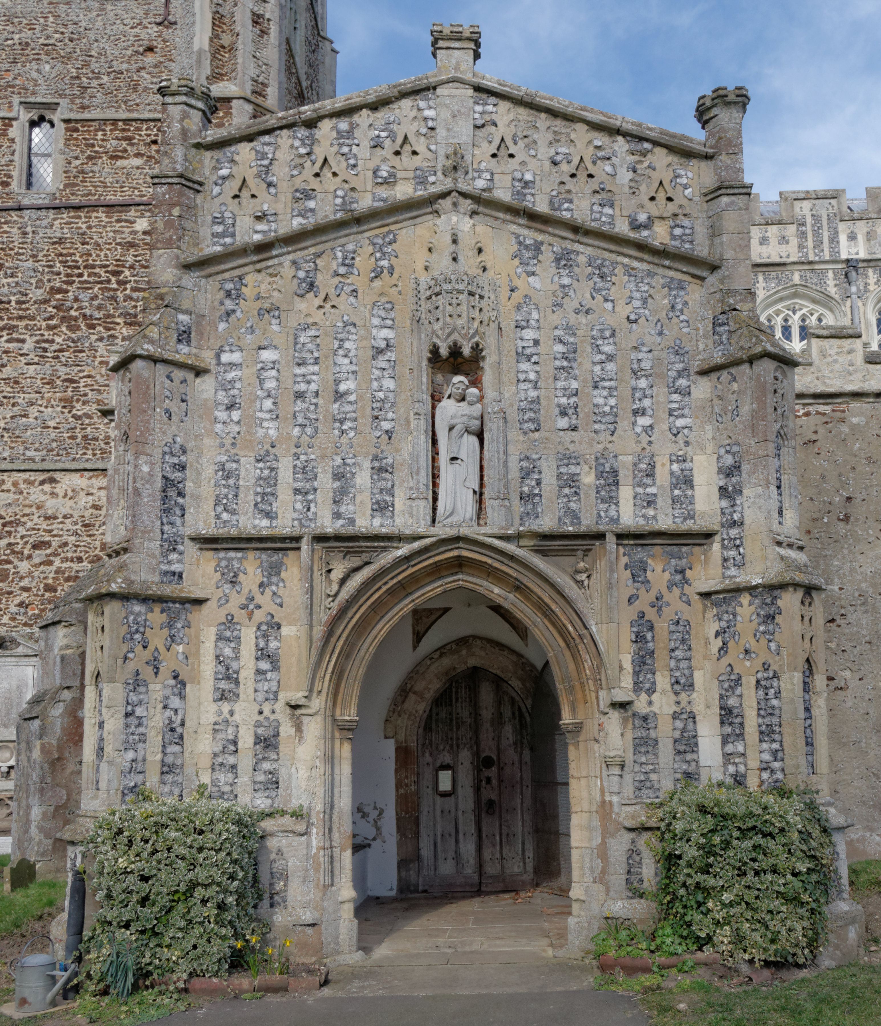 Great Bromley - St George - Porch
